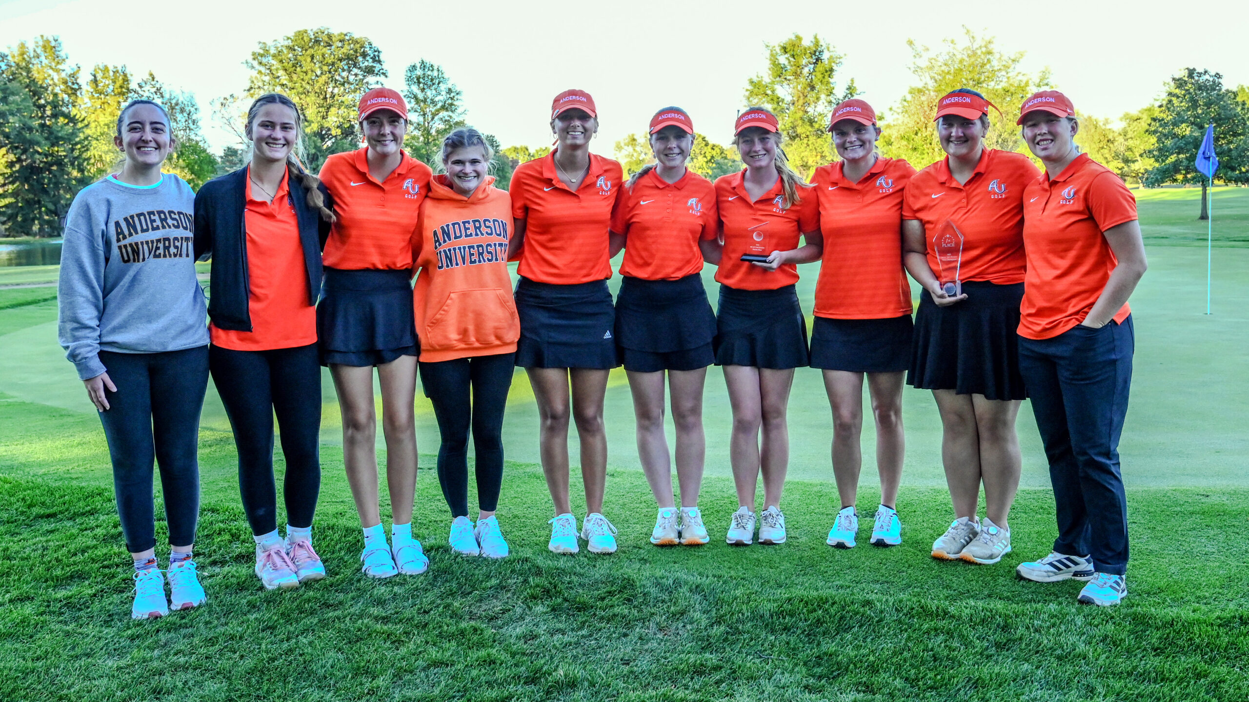 Strong End to the Fall Season for Women’s Golf